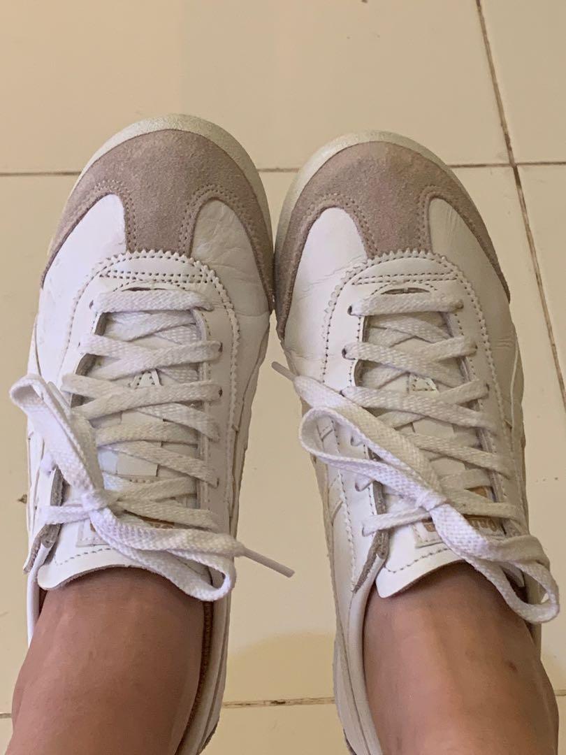 MK Jet Set Signature Logo Tote Handbag, Women's Fashion, Bags & Wallets ...