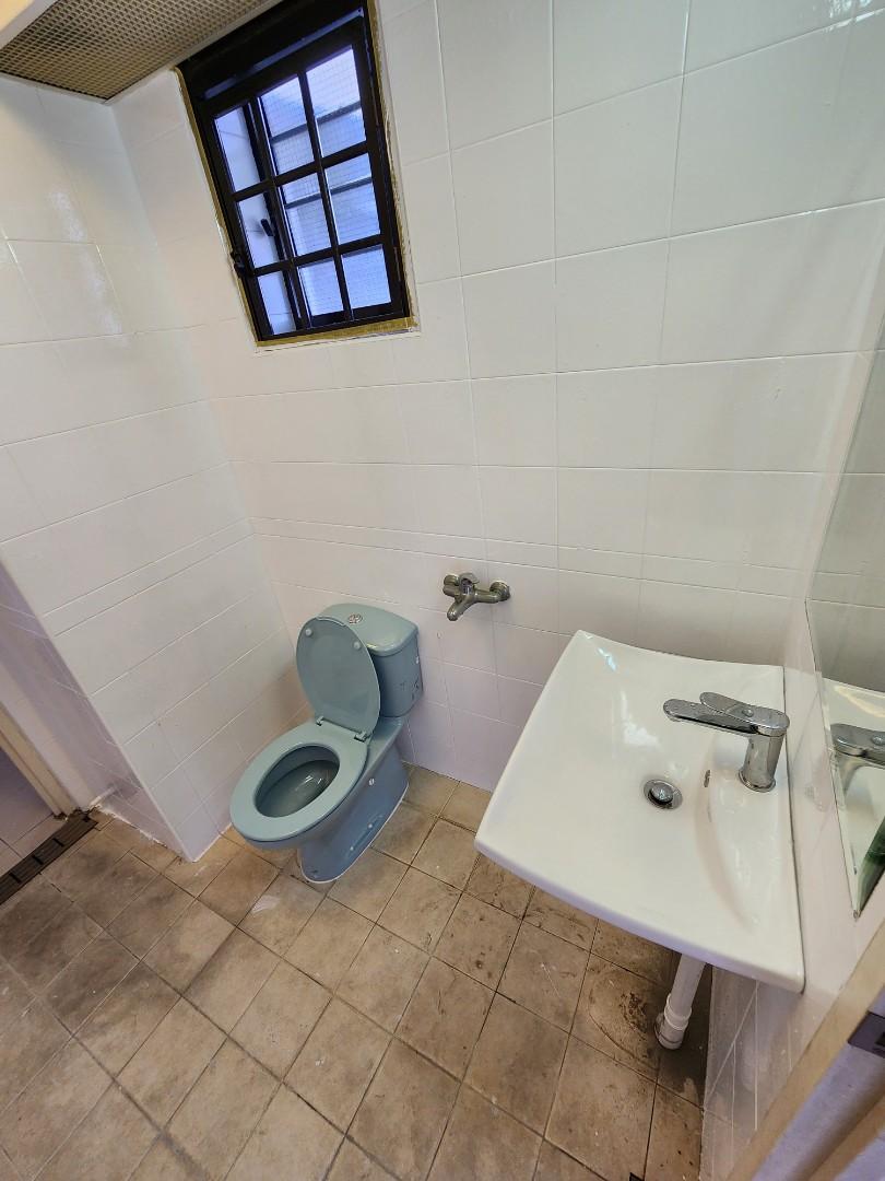 TIARA WC-520 RIMLESS TOILET BOWL, Furniture & Home Living, Bathroom ...