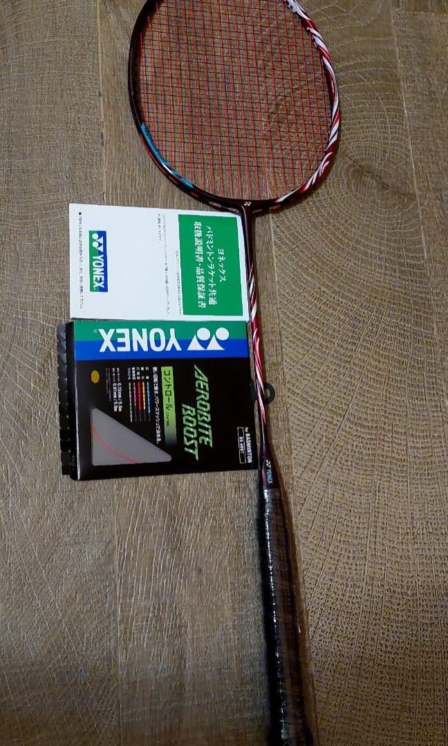 (日本代購) Yonex AX77 Pro Astrox 77 Pro JP版 日本版 羽毛球拍, 運動產品, 運動與體育, 運動與體育 - 球拍和球類運動 - Carousell