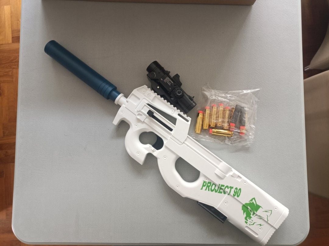 Fake Dan Wesson .357 Magnum Toy Gun, Double action Revolver, Hobbies ...