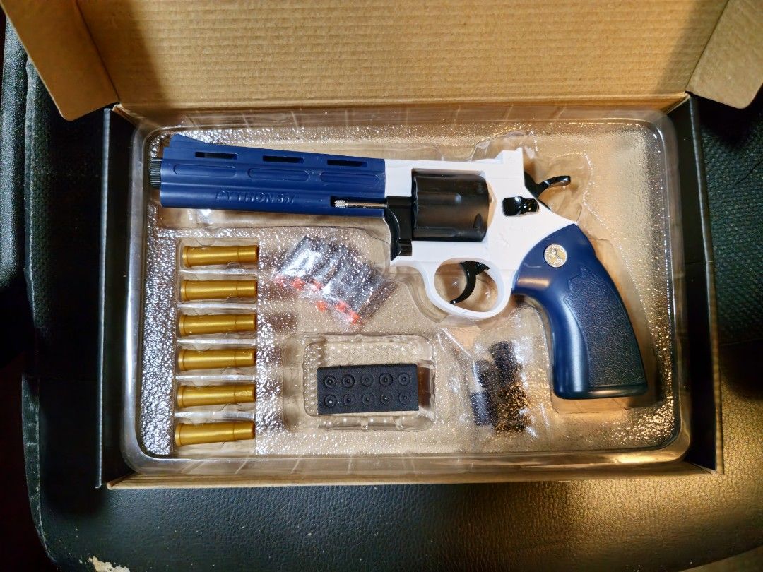 Gel blaster FAKE Glock / Toy Gun, Hobbies & Toys, Toys & Games on Carousell