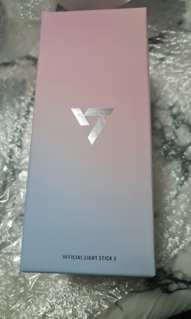 [SG GO/PO] LE SSERAFIM Official Light Stick, Hobbies & Toys ...