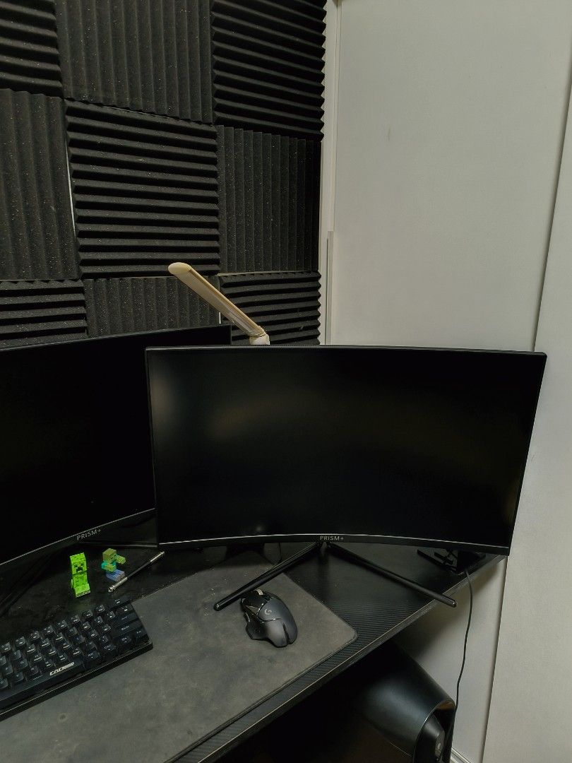 Akko ACR 64 Custom Keyboard Black Switches Dracula castle, Computers ...