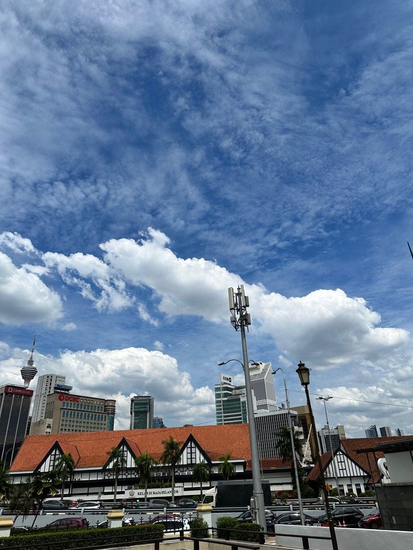 iPhone 14 Pro Max Gold 512GB, Mobile Phones & Gadgets, Mobile Phones ...